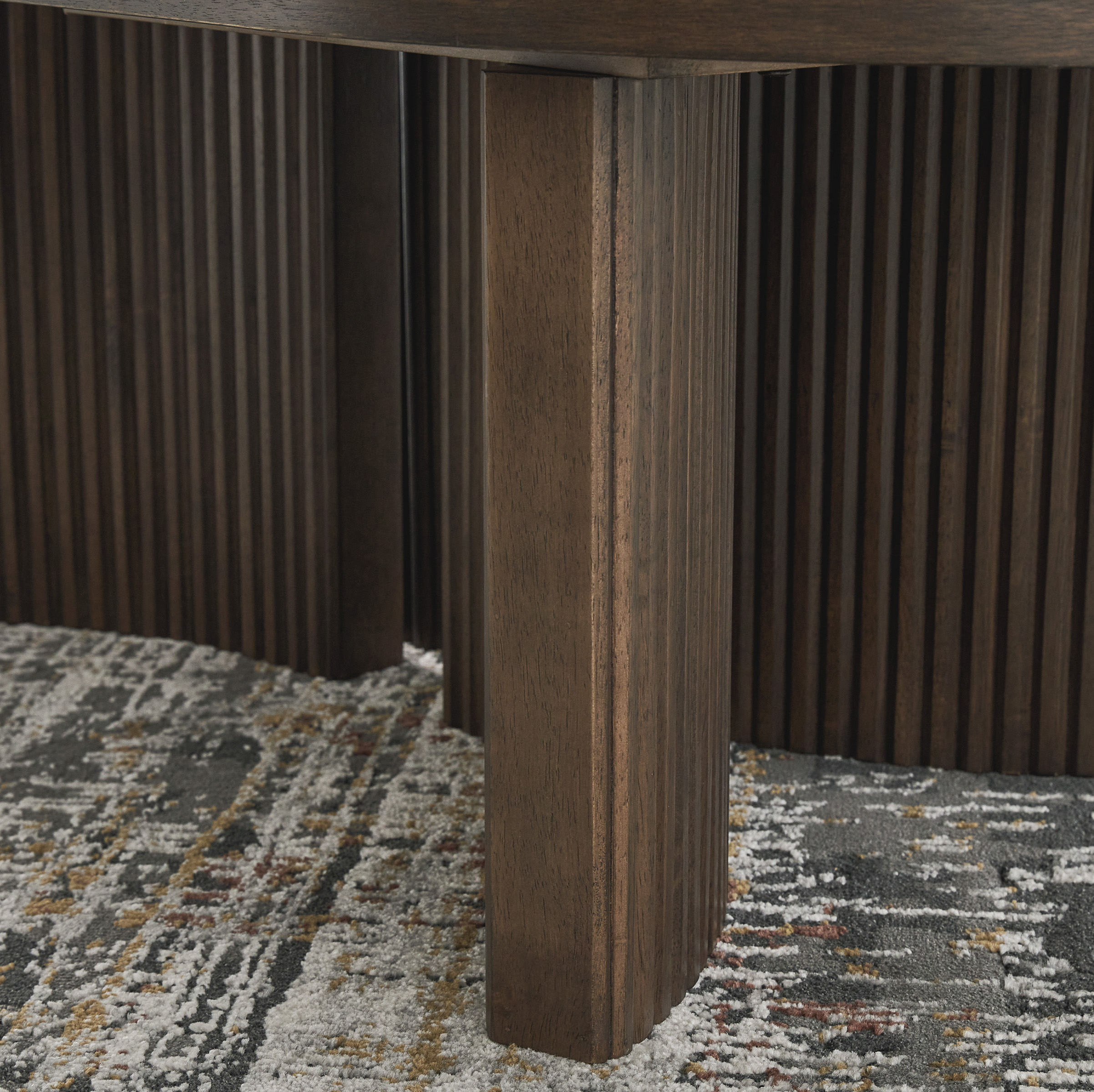 KORESTONE OVAL COCKTAIL TABLE